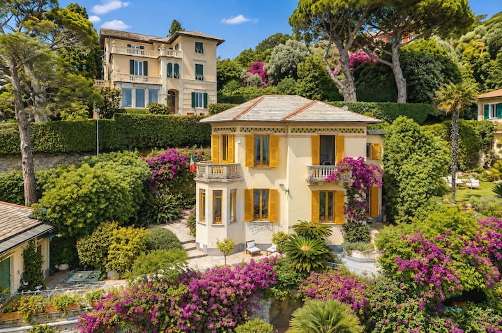 Historic Sea-view Villa - Garden With Terrace - Rapallo