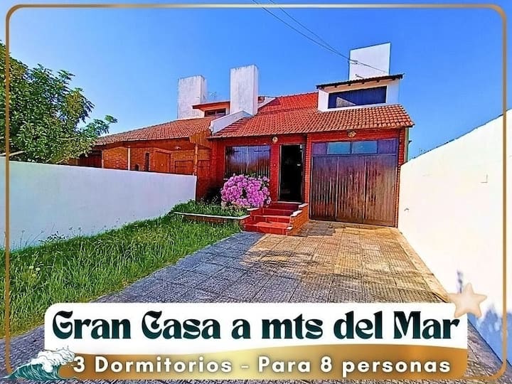 Casa Grande C/garage Y Parrilla A 50 Mts Del Mar - Santa Teresita