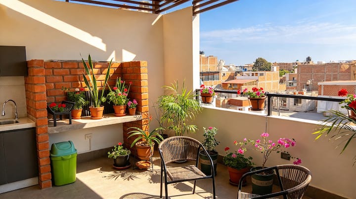 Alojamiento Con Terraza Y Parrilla En Linda Zona - Chiclayo