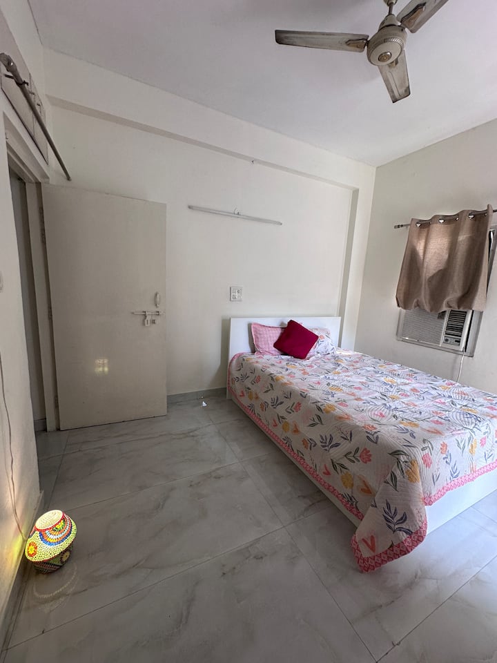 Pahadis Homeaboard / Peaceful 2bhk Flat - Kanpur
