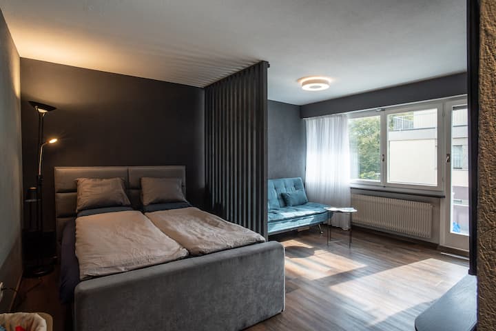Modernes Studio Wohnung Mit Balkon Und Küche - Thun