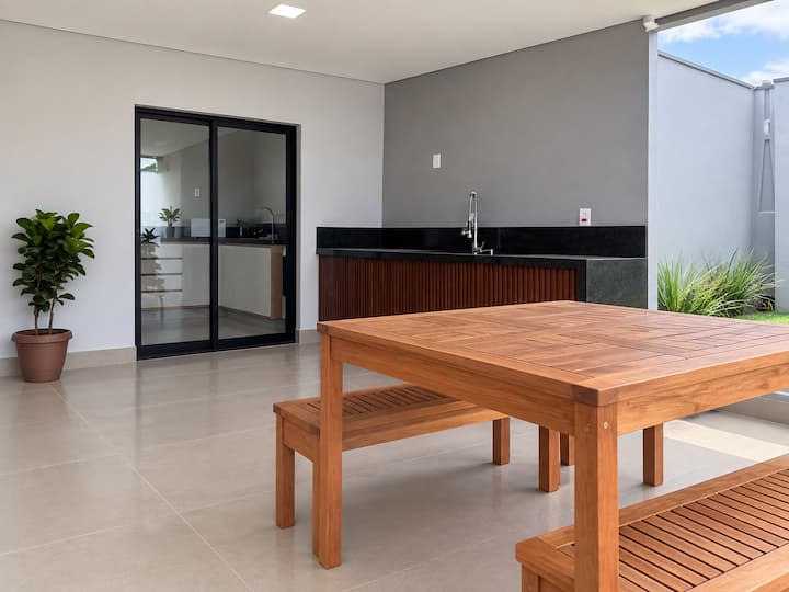 Casa Para Até 5 Hóspedes Com Conforto E Lazer - Holambra