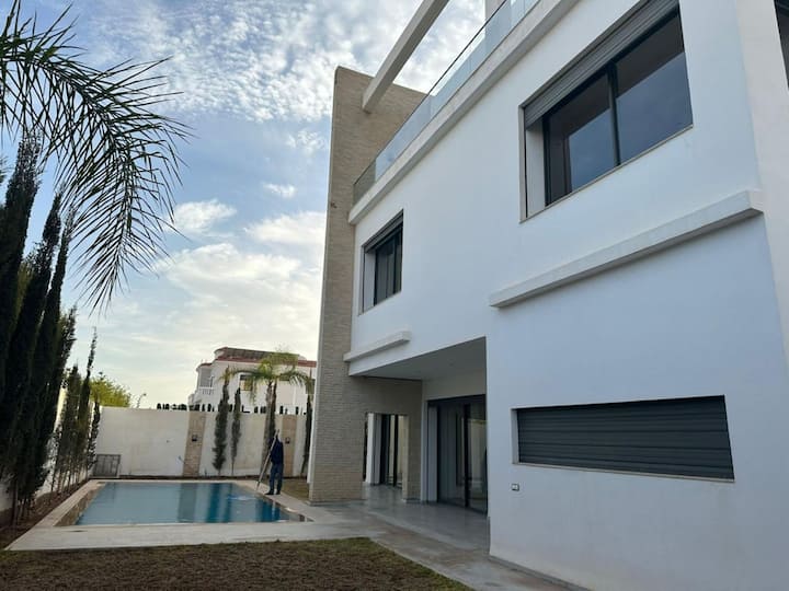 Luxury 5-bedroom Villa & Pool In Agadir Lr52056 - Agadir