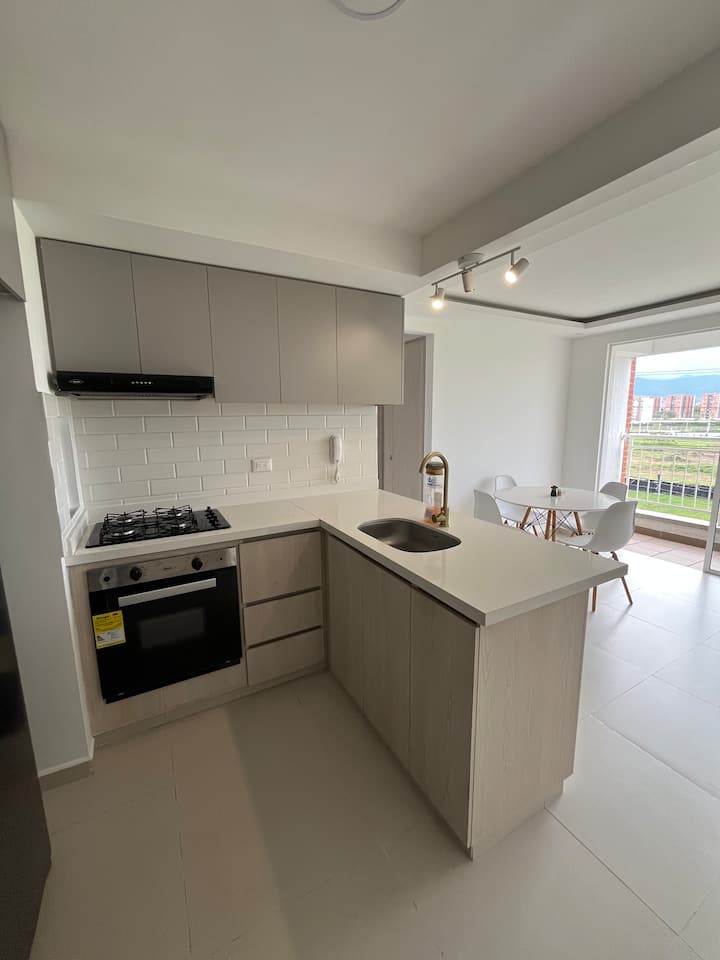 Moderno Apartamento Con Balcón Y Piscina En Cali - 산티아고데칼리