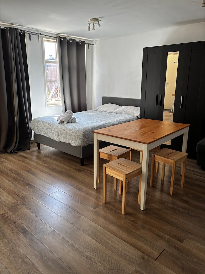 Private Small Apartment Central Station - Amsterdam