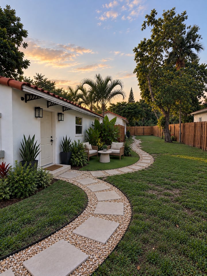 Cozy Miami Hideaway With Patio - North Miami, FL