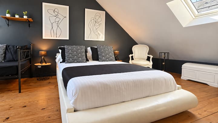 Art Linéaire, Chambre Et Petit Déjeuner à Laval - Laval