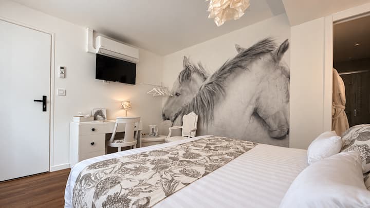 Lécrin, Chambre Et Petit Déjeuner à Laval - Laval, France