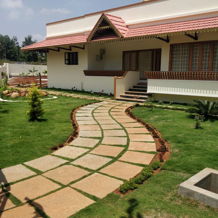 Nandha Illam-courtyard Heritage Homestay Yelagiri - Yelagiri