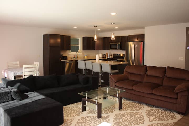 Brand New Ranch -Modern & Spotless Near Everything - Madison, WI