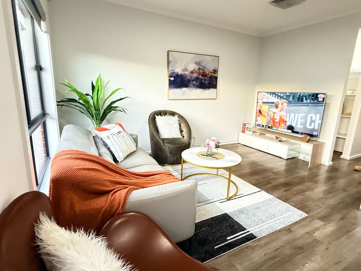 Stayau Chic & Cozy 4br Family Oasis  Pet-friendly - Cranbourne