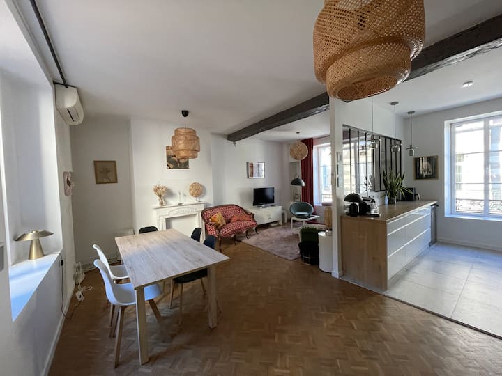 Nevers Centre, Appartement Cosy, Patio Privé - Nevers