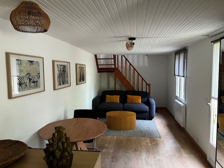 Charmant Deux Pièces Comme Une Petite Maison - Rueil-Malmaison