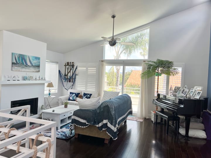 Welcome To My Coastal Retreat - Redondo Beach, CA