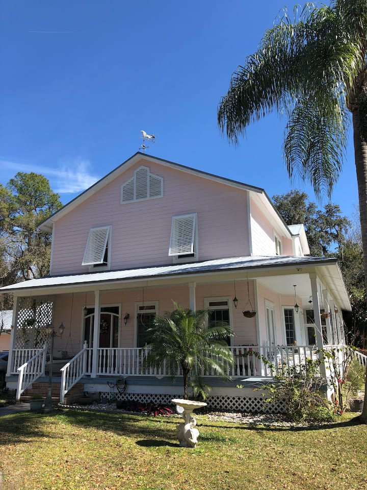 Home In Sanford
Countryside
3 Bed/2 1/2 Bath - Sanford, FL