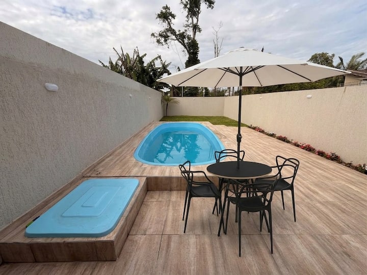 Casa Com Piscina A 800 Metros Da Praia - Guaratuba
