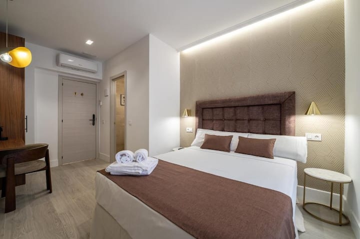 Rosales Suites Habitación Doble Golden - Madrid