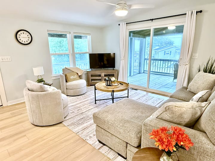 Hampstead Coastal Retreat Near Topsail Beaches - Topsail Beach, NC