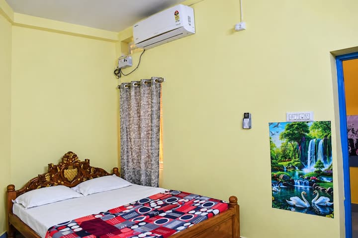 Home Stay - Puri