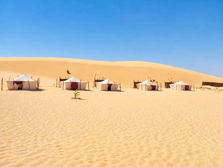 Un Havre De Paix Entre Dunes Et Ciel éToilé - Senegal