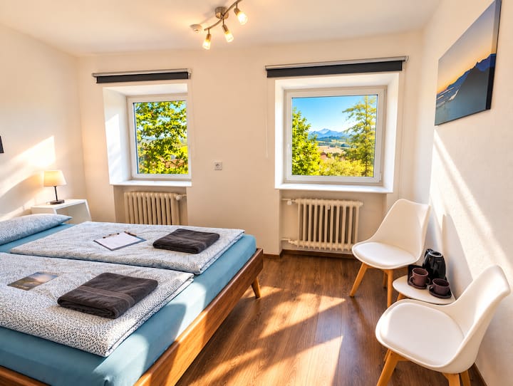 Doppelzimmer Mit Bergblick Und Gemeinschaftsbad - Pfronten