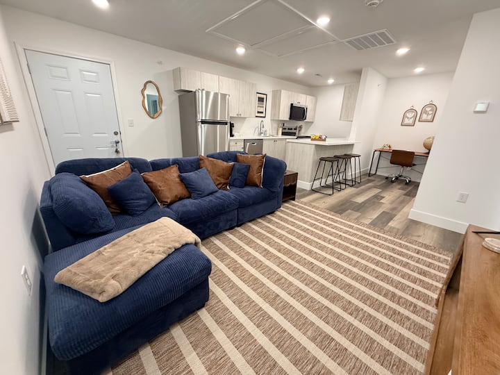 Mill Street Suites | Modern 1 Br | Unit B - 賈斯珀