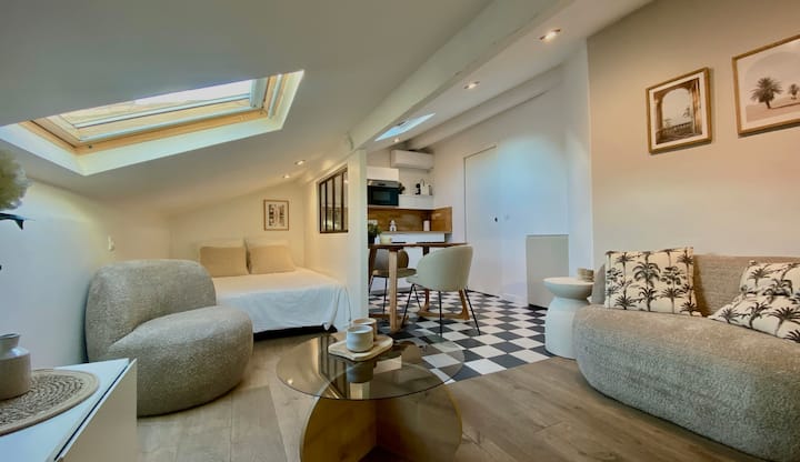Cannes Centre, Superbe Studio Mansardé! - Cannes