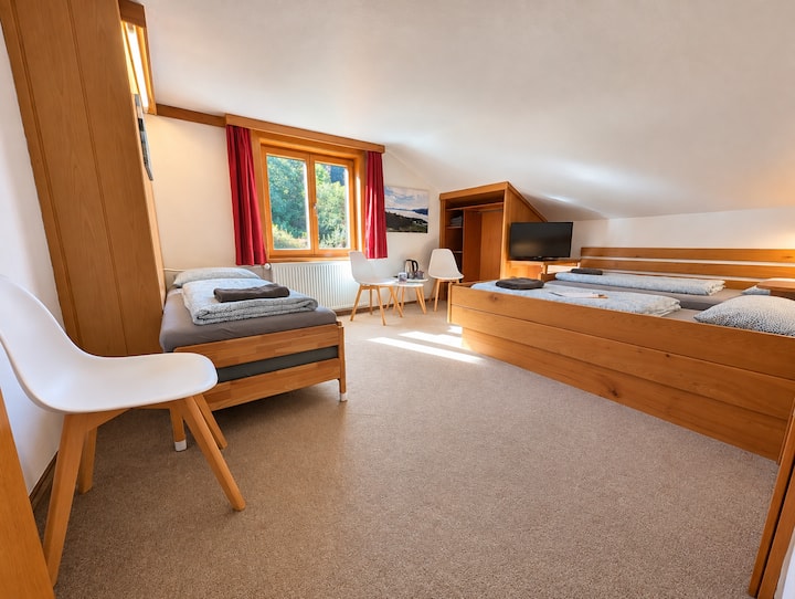 Dreibettzimmer Mit Bergblick Und Eigenem Bad - Pfronten