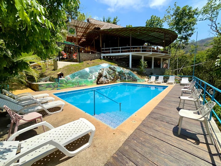 Hostal El Portal De Semuc Champey
Cabañas Privadas - Guatemala