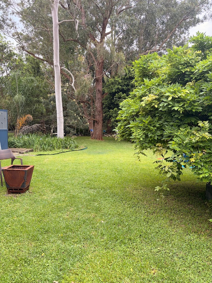 Relaxing Escape Surrounded By Nature - Newcastle