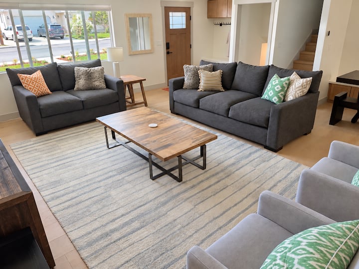 Fresh Reno Riverwoods Retreat | 4br, 7 Beds, 3ba - Provo, UT