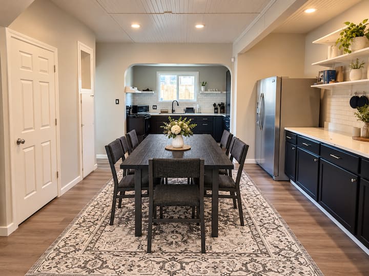 Welcome To Your Home Away From Home In East Tacoma - Tacoma, WA