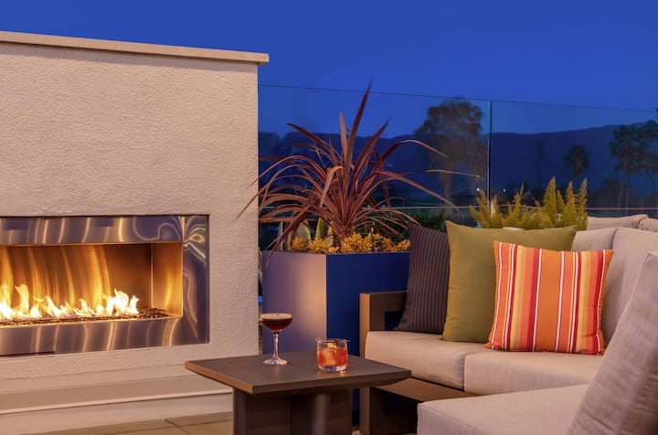 Cozy 3 Separate Hotel Room - Goleta, CA