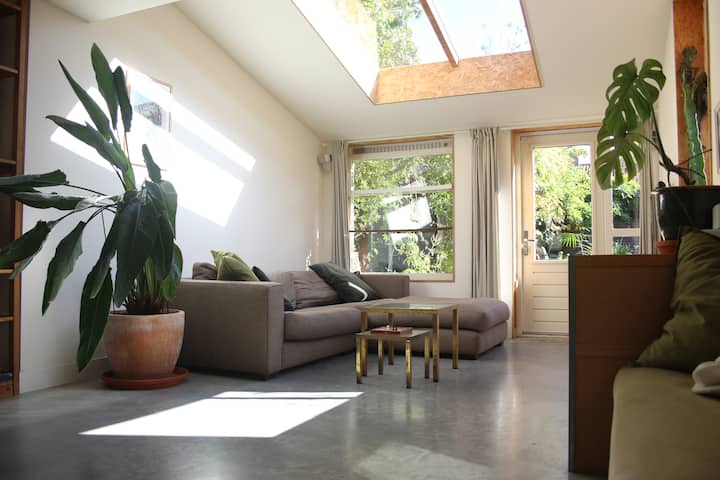 Beautiful Apartment With Sunny Garden - Eindhoven