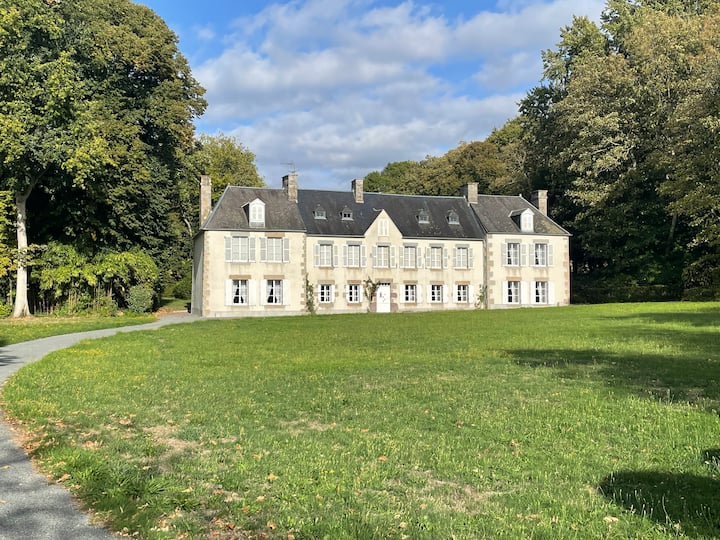 Séjournez Dans Un Manoir Du Xvii Siècle. - Granville
