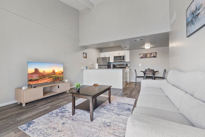 Simple 1 Br Apt Close To Downtwon Mesa - Mesa, AZ