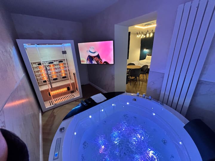 Kwiatowa 4 Jacuzzi & Sauna Apartament - Poznań