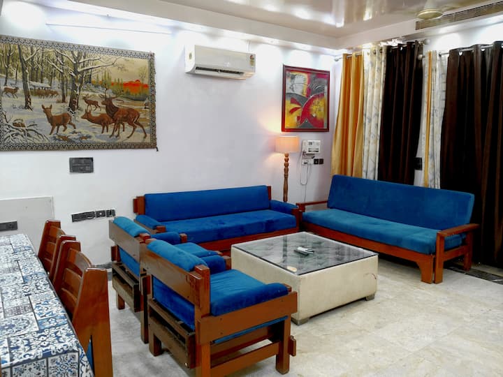 Mist | 2bhk In Lajpat Nagar Ii - New Delhi