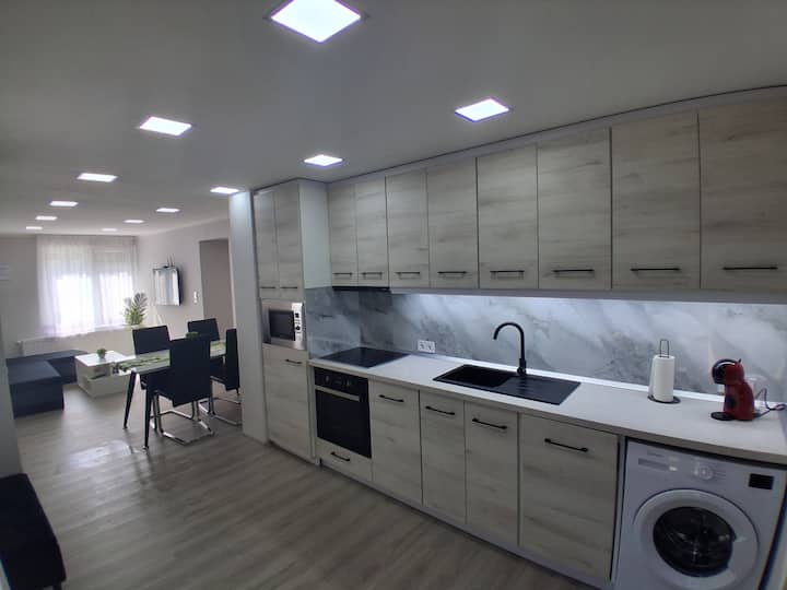 Zenit Apartman Baja - Baja