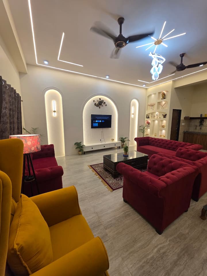 Anvi Farmstays - Luxury Villa With Swimming Pool - Bhopal