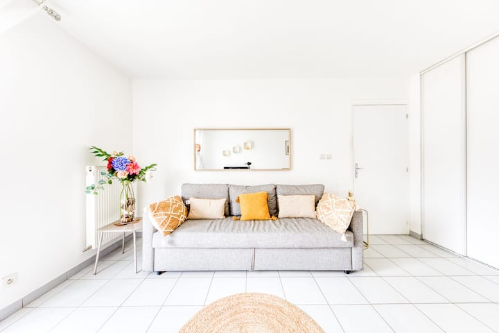 Joli Appartement Avec Chambre - Évry