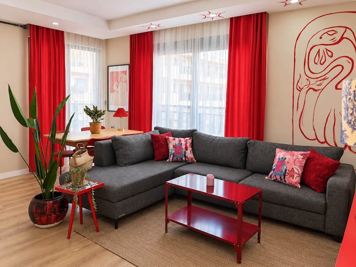 Iris | Romantic Red Retreat & Authentic Design - Antalya