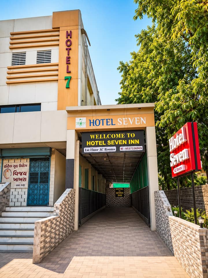 Hotel Seven Inn - Family Room - Ahmedabad
