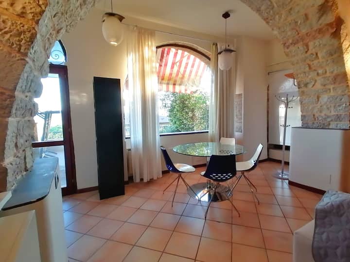 Charming Assisi Apartment With Mountain Views And - Assisi