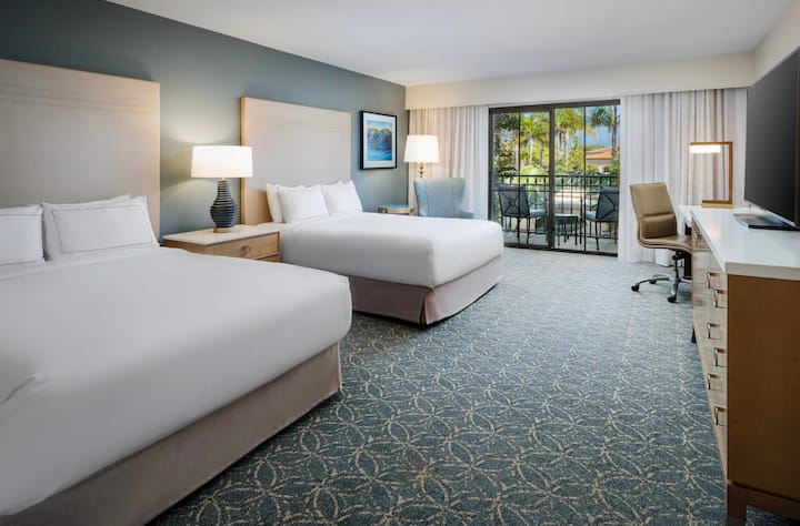 Luxury 2 Queen Balcony Hotel Room W/ Stunningviews - Santa Barbara, CA