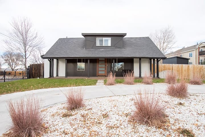Mile High Hideaway | Hot Tub + Golf Views - Wheat Ridge, CO