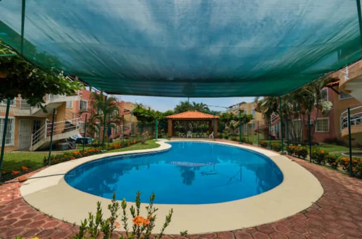 Departamento En Ixtapa Con Alberca Seguridad A/c - Mexico