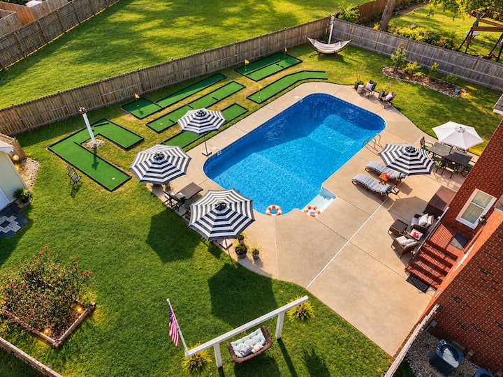 Pirates Cove | Pool + Mini Golf | 5 Min Ecu - Greenville, NC