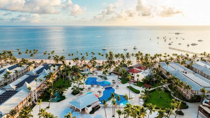 Beachfront Resort Getaway In Punta Cana - Punta Cana