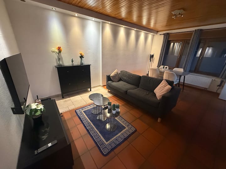 Appartement Bien éQuipé. - Courcelles